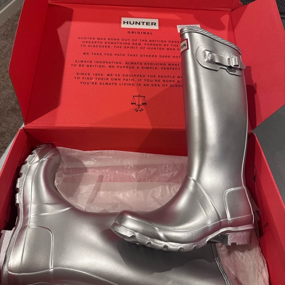 Hunter | Shoes | New Hunter Metallic Silver Boots | Poshmark